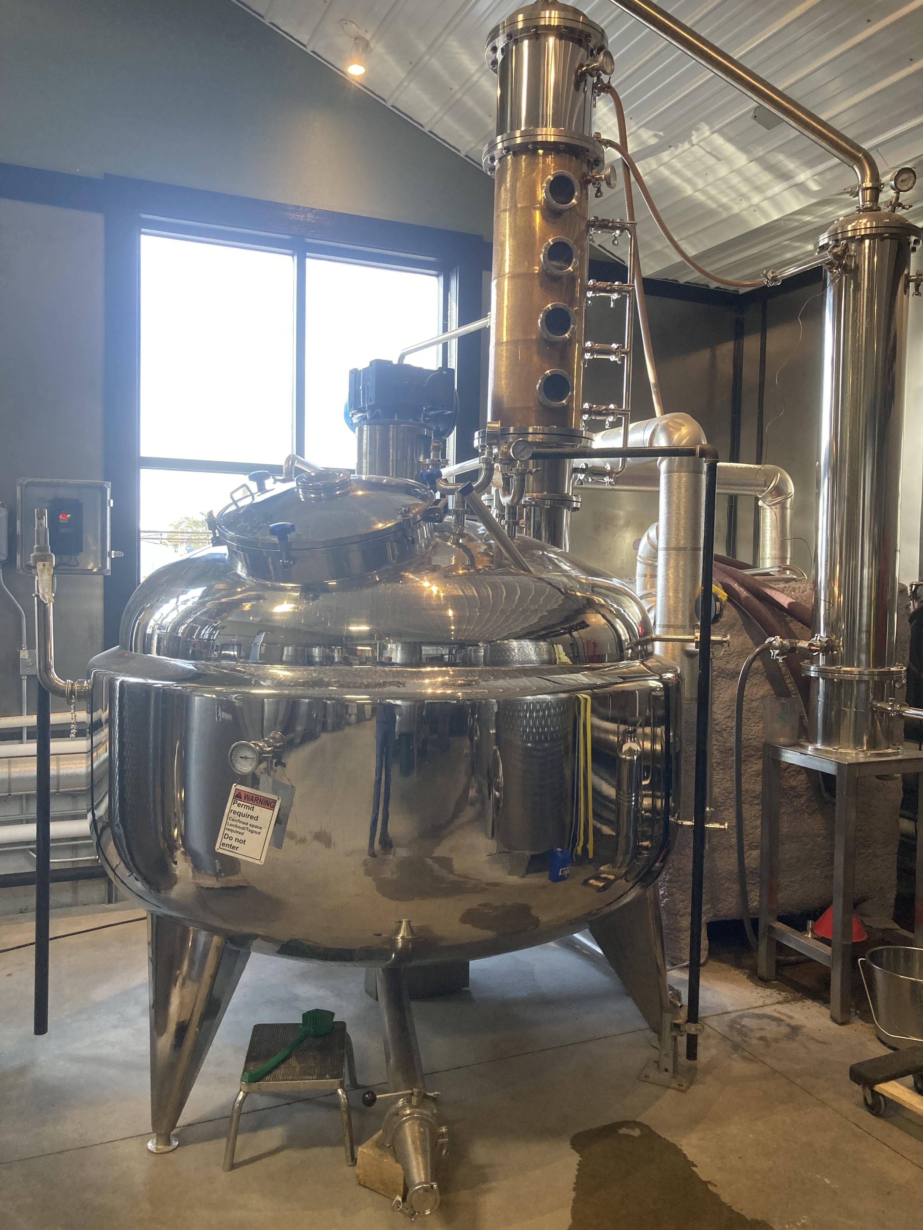 500 gallon Pot still, 500 gallon Kothe Mash tank, 500 gallon fermenters ...