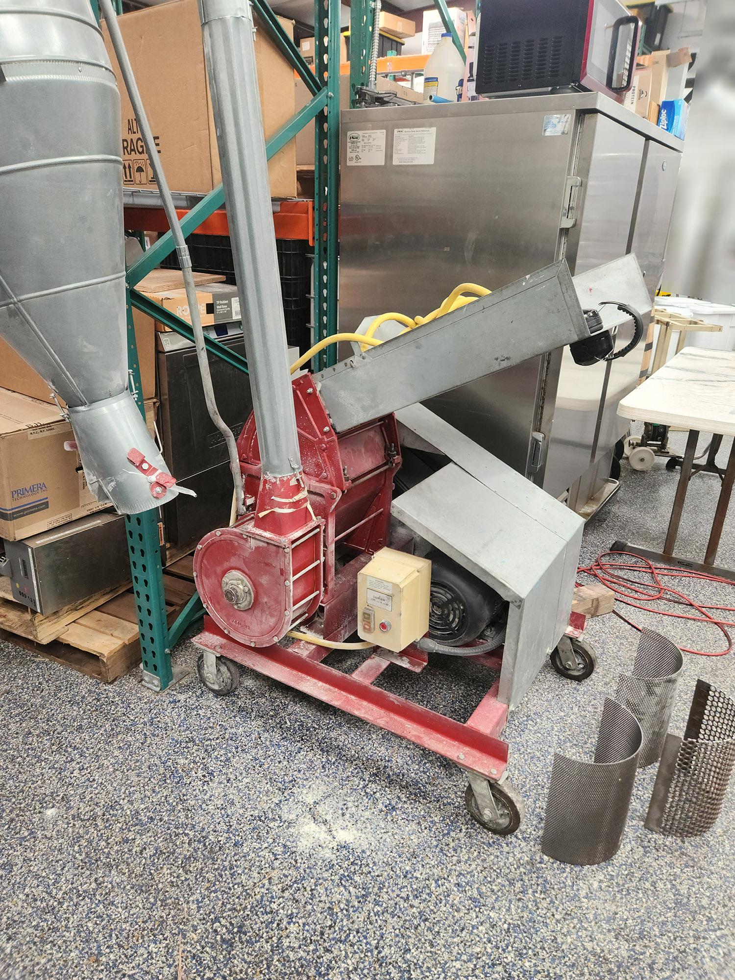 CS Bell Hammer mill for sale - For Sale - Peer to Peer - American ...