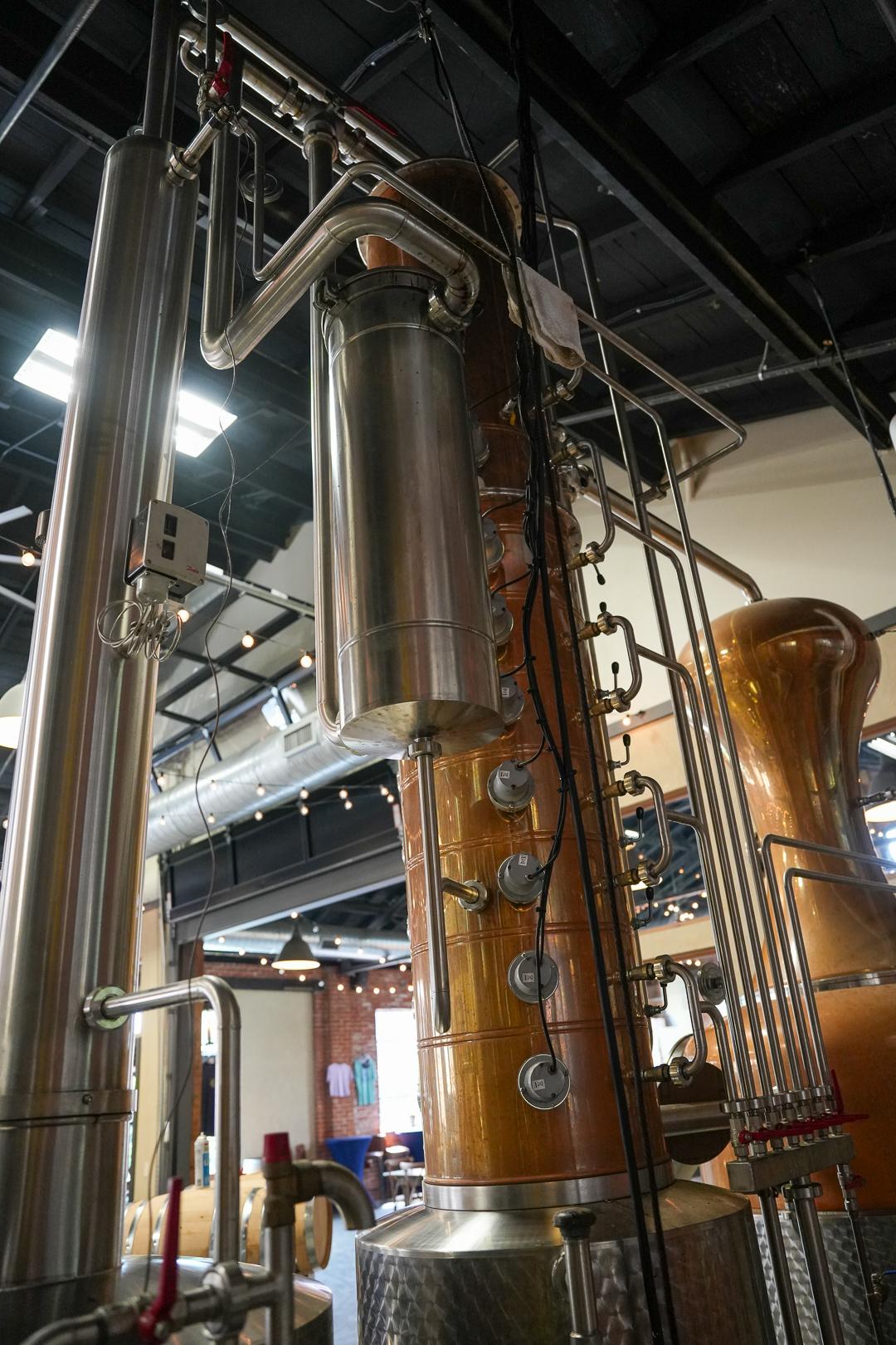 1000L (264 Gallon) Kothe Pot Still W/ 8-plate column - NEW PHOTOS, $20k ...