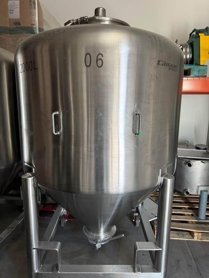 6 2000 Liter Stainless Steel Tanks/Infusion Bins for Sale - For Sale ...