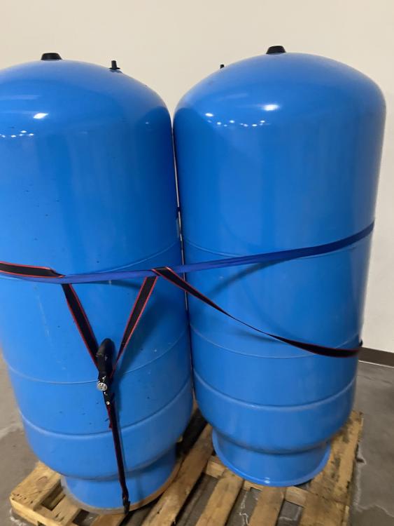 Pro Flo 119 Gallon Pump Tanks - FOR SALE - For Sale - Peer to Peer ...