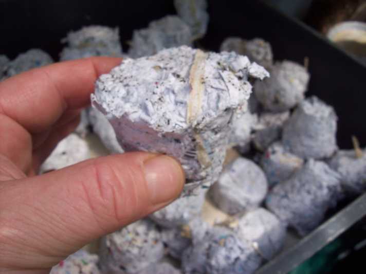 home-made paper logs - Green Living - UK420