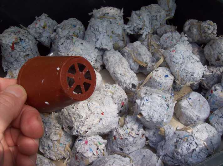 home-made paper logs - Green Living - UK420