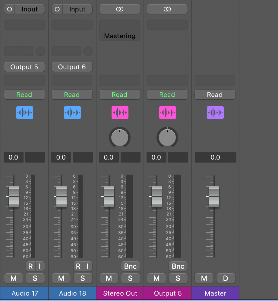 Selecting Different Outputs from Same Track - Logic Pro - Logic Pro Help