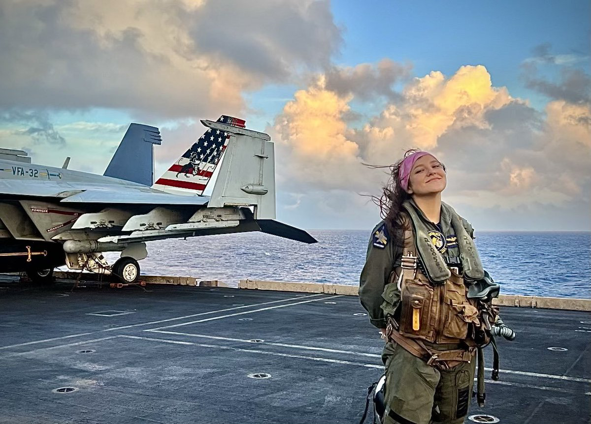 The first Female US Combat Aviator to score an air to air kill ...