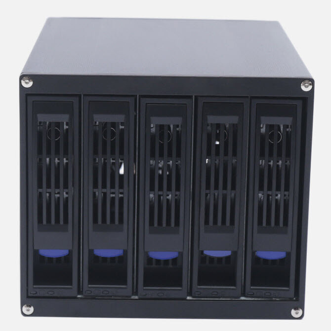 Vertically mounted HDD's - Storage Devices and Controllers - Unraid