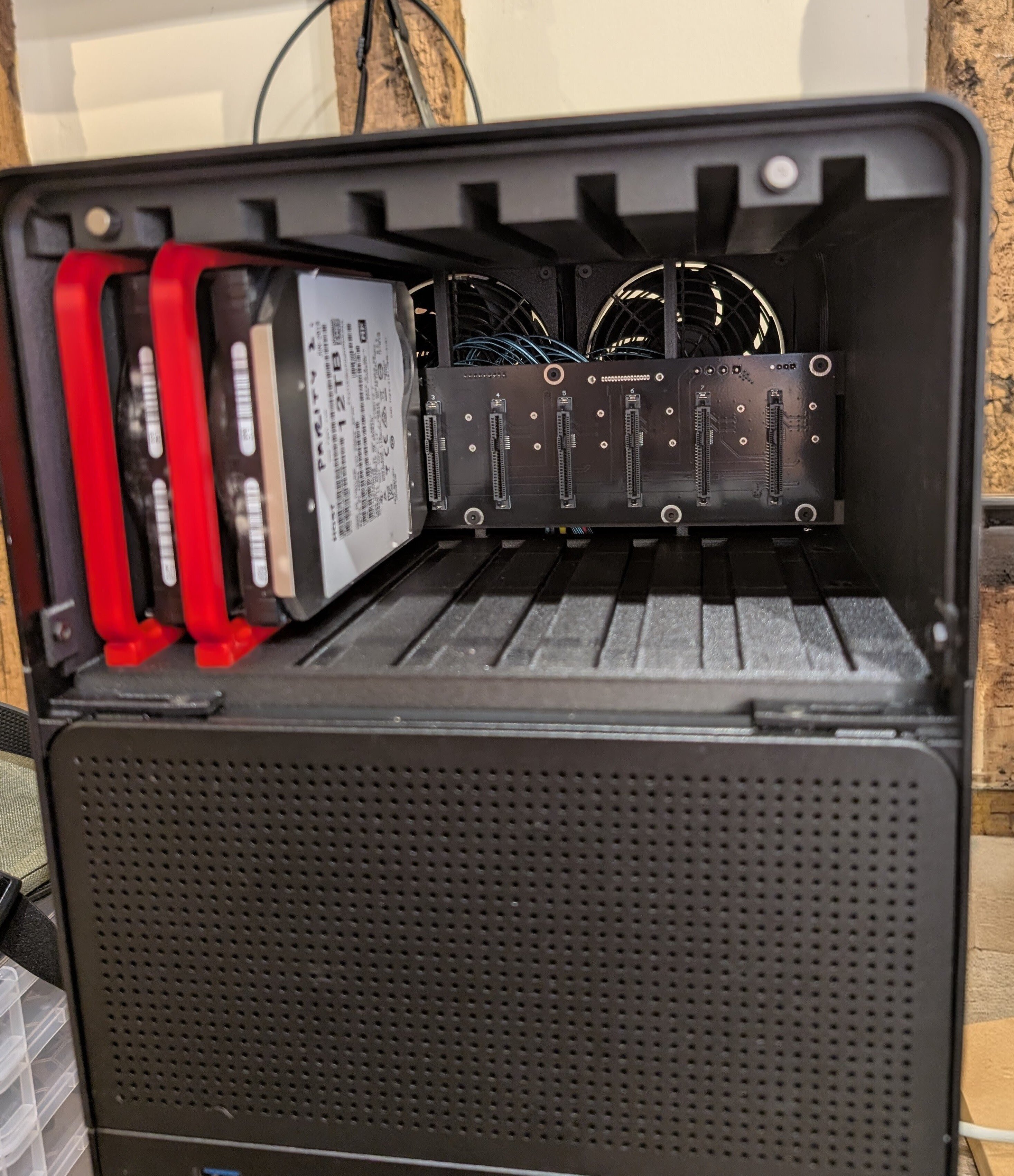 Jonsbo N3 16 hard drive edition - Unraid Compulsive Design - Unraid