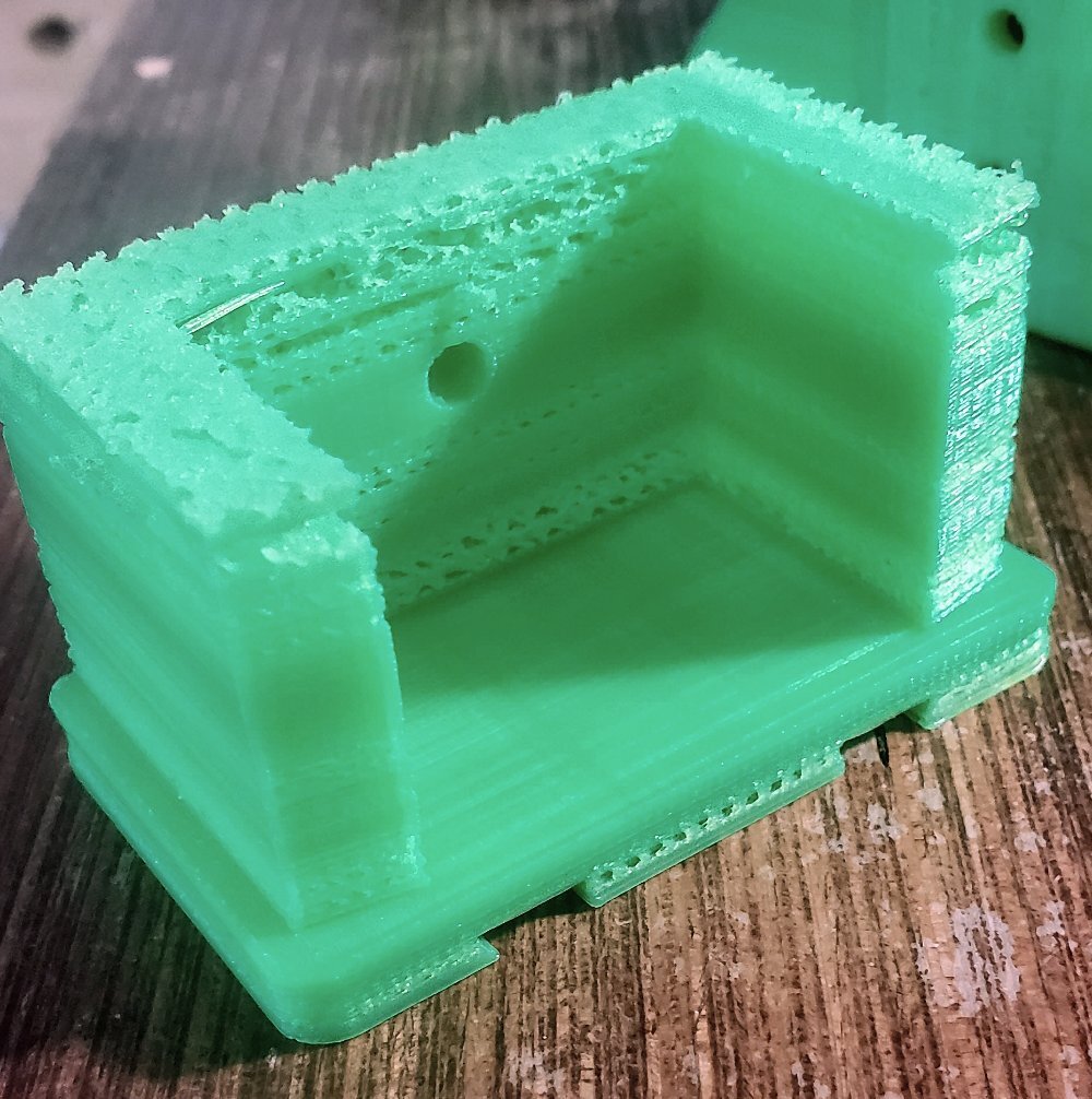 Lines on new prints - Improve your 3D prints - UltiMaker Community of ...