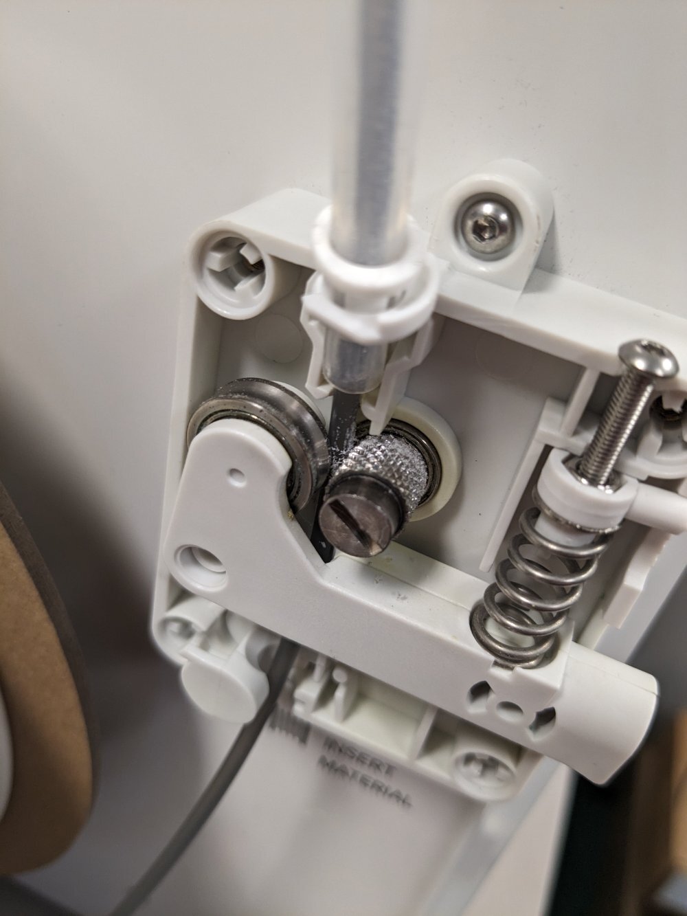 Filament slipping off idler in feeder - UltiMaker 3D printers ...