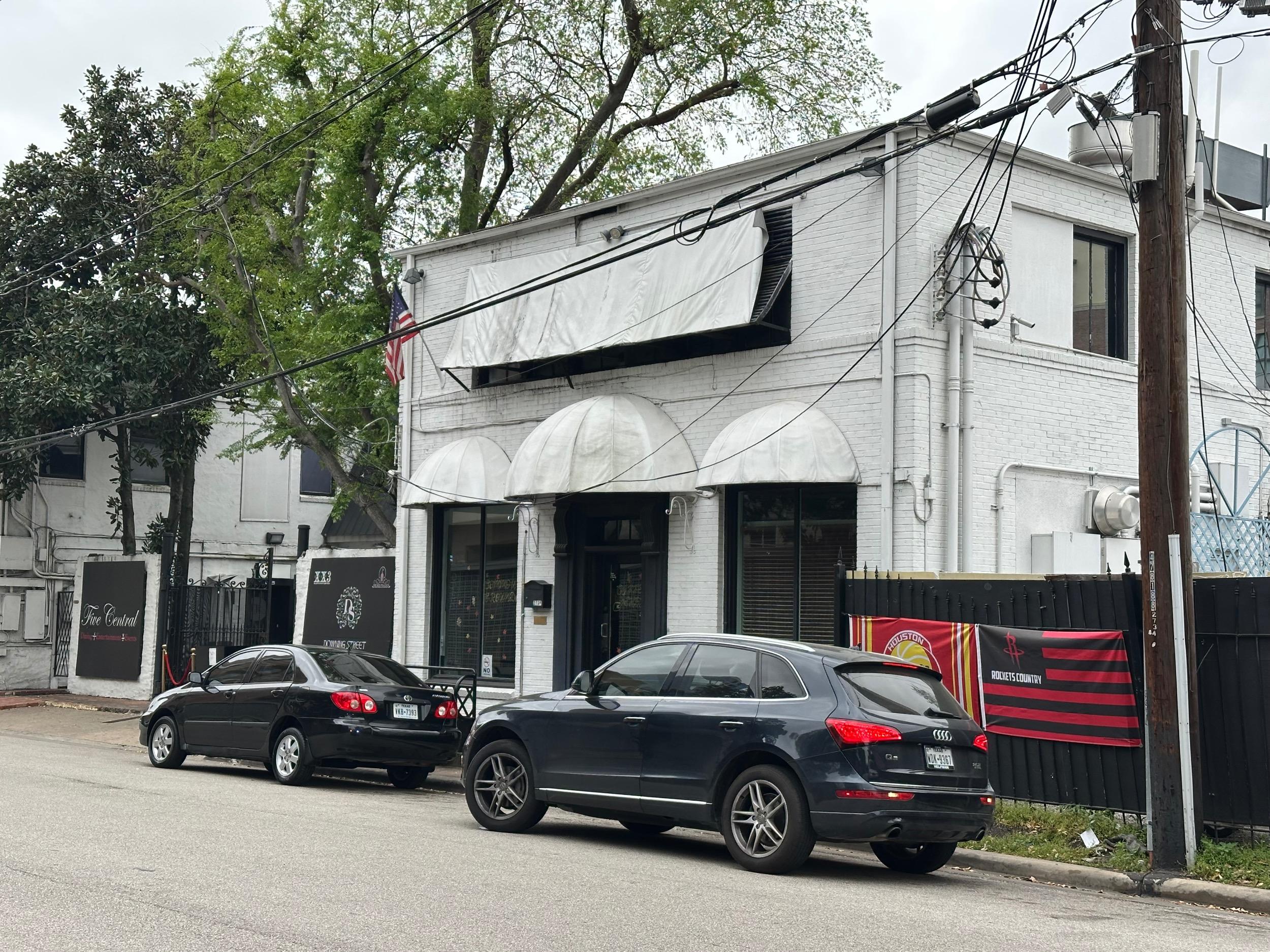 Common Grounds Sit and Chill closing - Houston Area Dining, Shopping ...