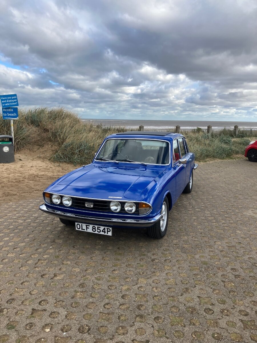 Happy new year ! - Triumph Chat - Club Triumph Ltd