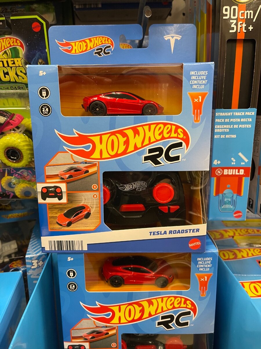 Target RC - Hot Wheels Locator (Finds) - Mattel Creations