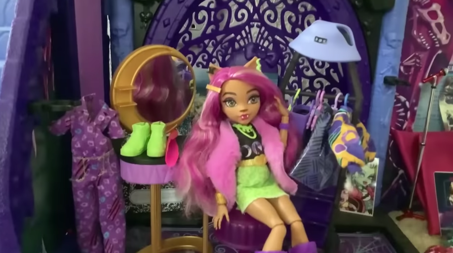 Monster High G3 Clawdeen Wolf Fashion Studio play set - General ...