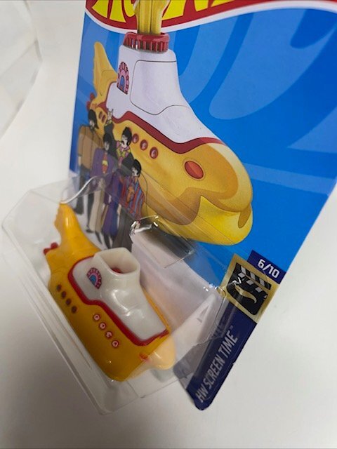 Beatles Yellow Submarine w/o pipes! - Variations and Errors - Mattel ...