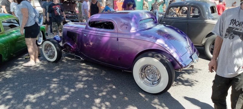 Spent the morning and part of the afternoon at the Langley Rod Run ...
