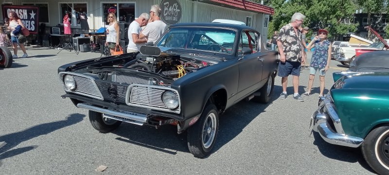 Spent the morning and part of the afternoon at the Langley Rod Run ...