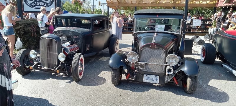 Spent the morning and part of the afternoon at the Langley Rod Run ...