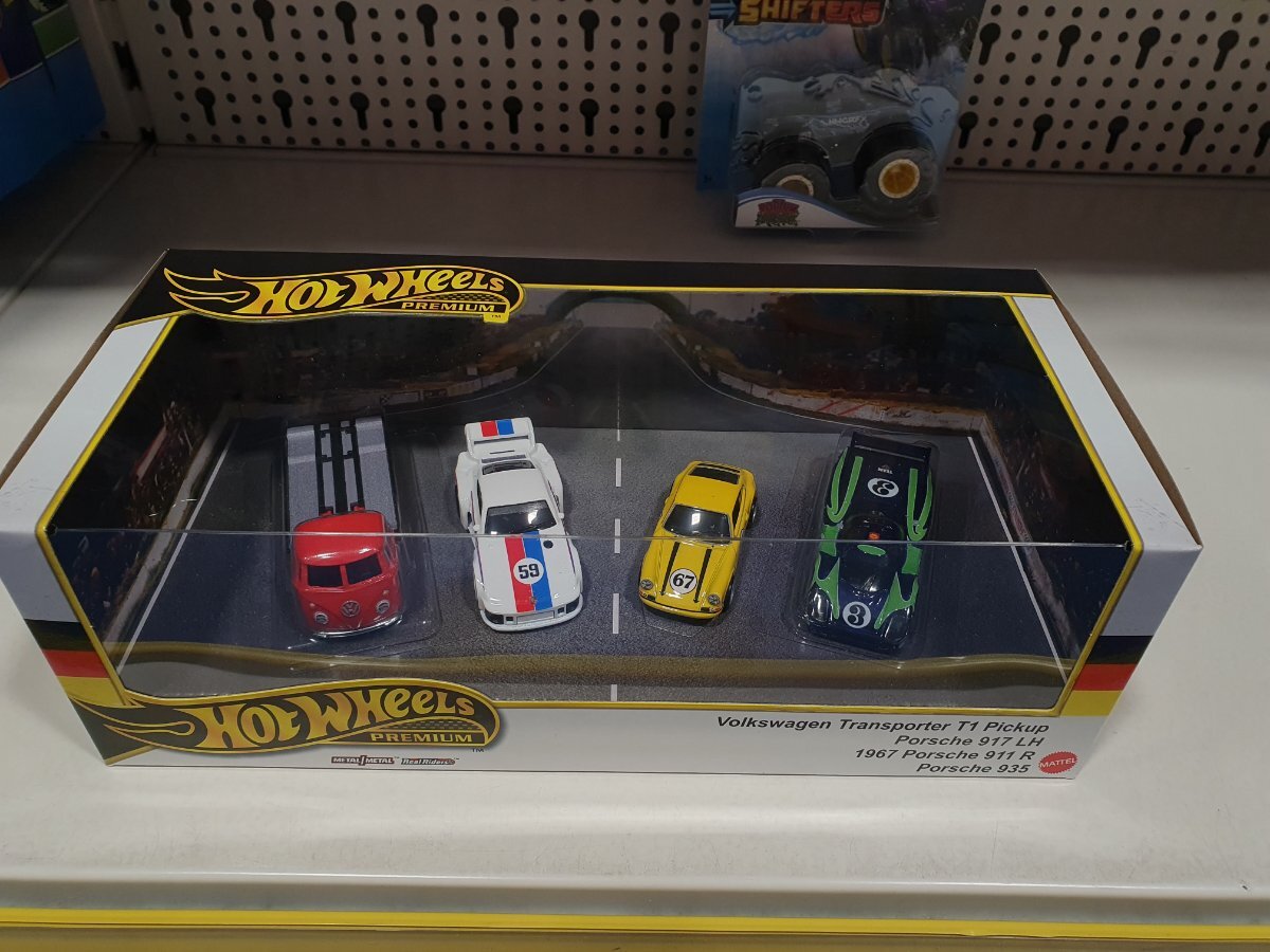 Smyths team transport find. - Hot Wheels Locator (Finds) - Mattel Creations