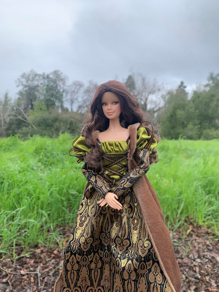 Mona Lisa Barbie.jpg - Barbie - Mattel Creations