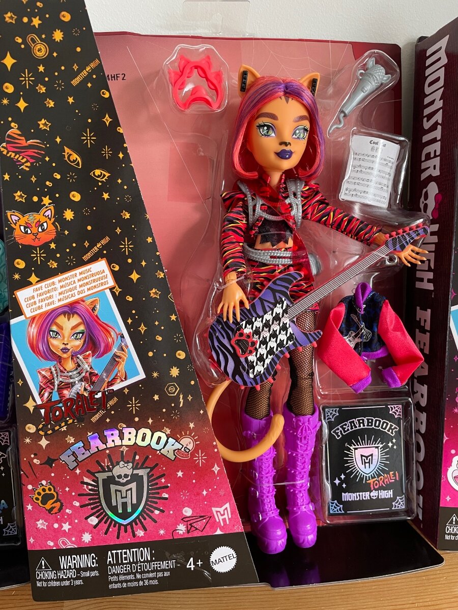 Spectra G3, Skullimate Series 4, Fearbook Dolls (and a G1 Cleo and ...