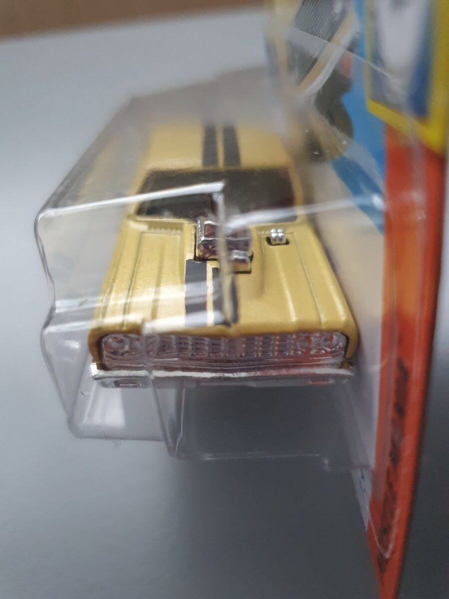 Tampo slide Chevelle - Variations and Errors - Mattel Creations