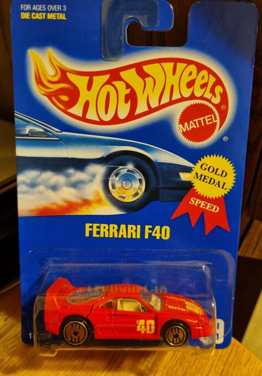 Old Ferrari F40 Blue card - Hot Wheels Locator (Finds) - Mattel Creations
