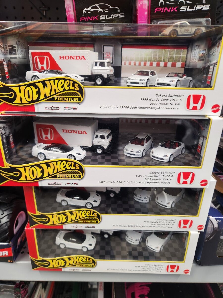 Walmart and 5 Below finds - Hot Wheels Locator (Finds) - Mattel Creations