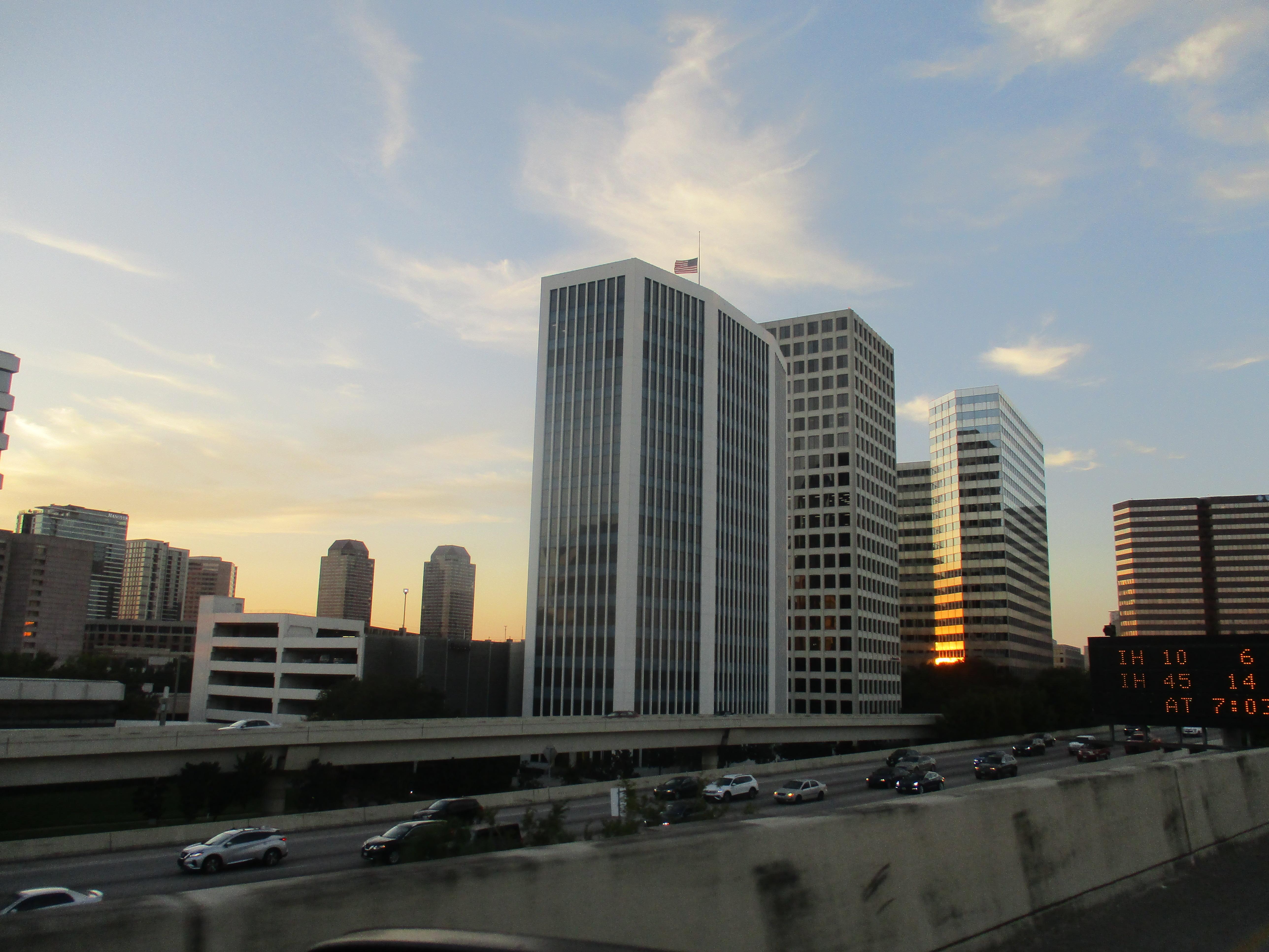 Uptown Houston Galleria area - Houston - UrbanPlanet.org