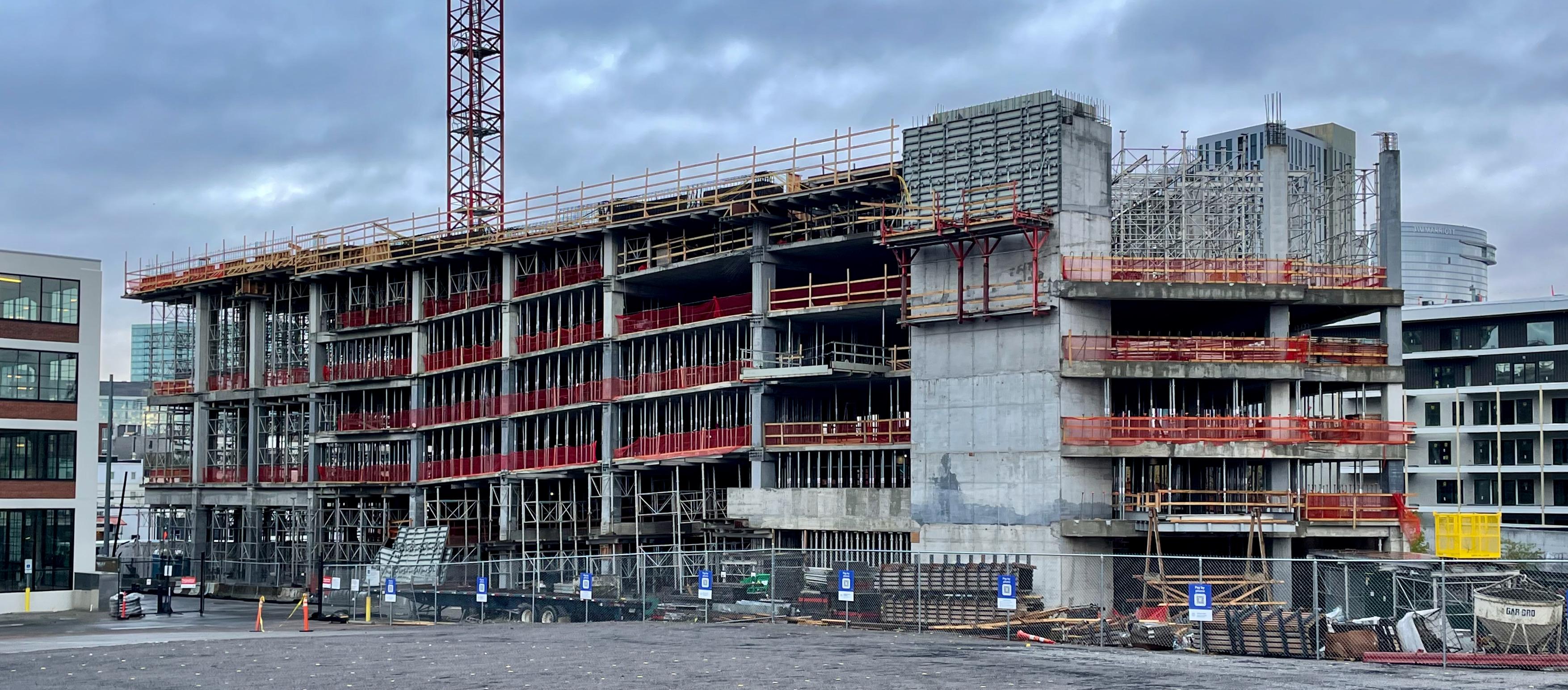 Paseo South Gulch (Phases 2 & 3: 30 & 16 stories w/ 390 residential ...