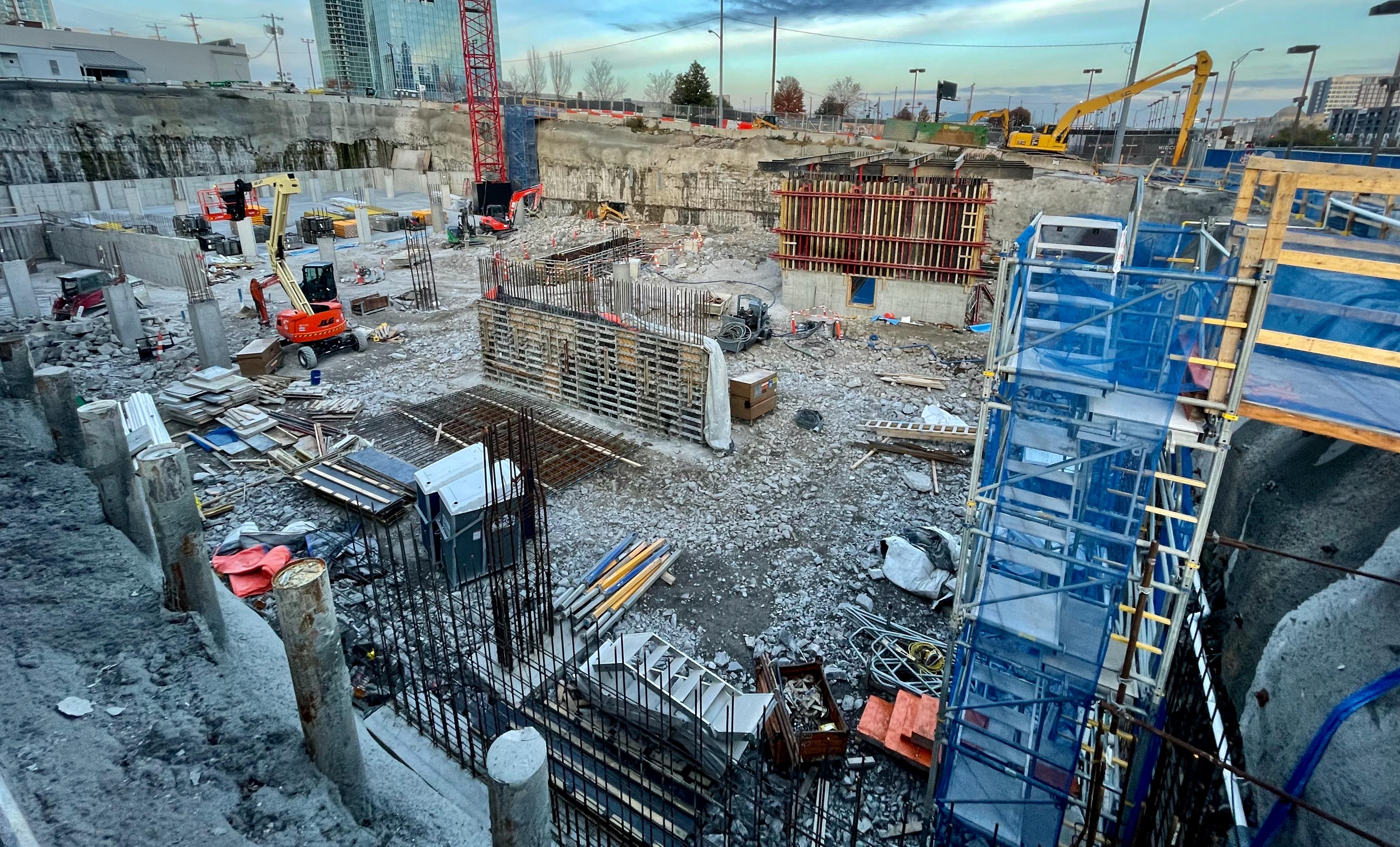 Albion Music Row (28 stories/340'/458 units and 20 stories/250'/392 ...