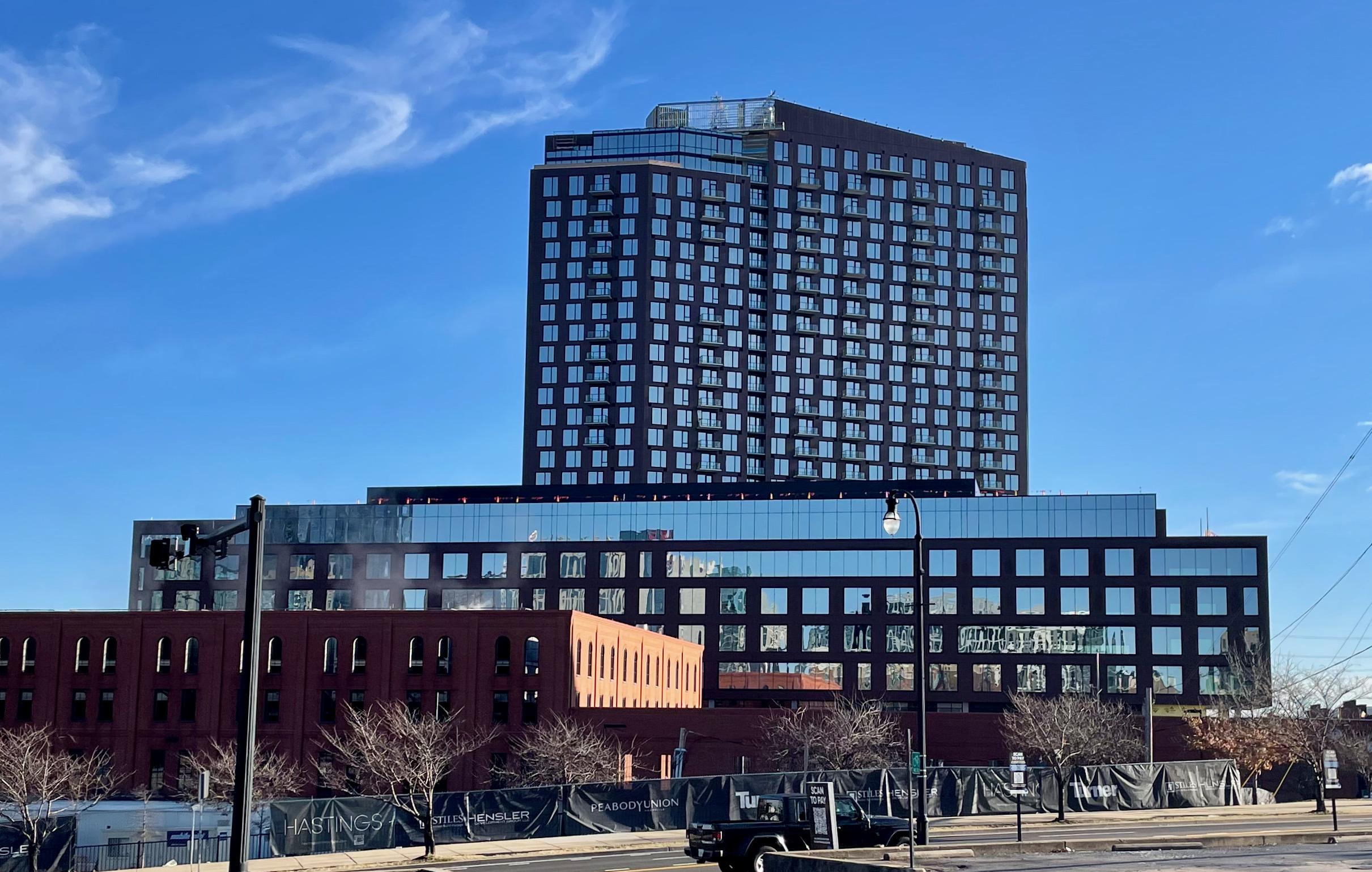 Peabody Union (27 story residential, 354 units, 251,000 sq. ft. office ...