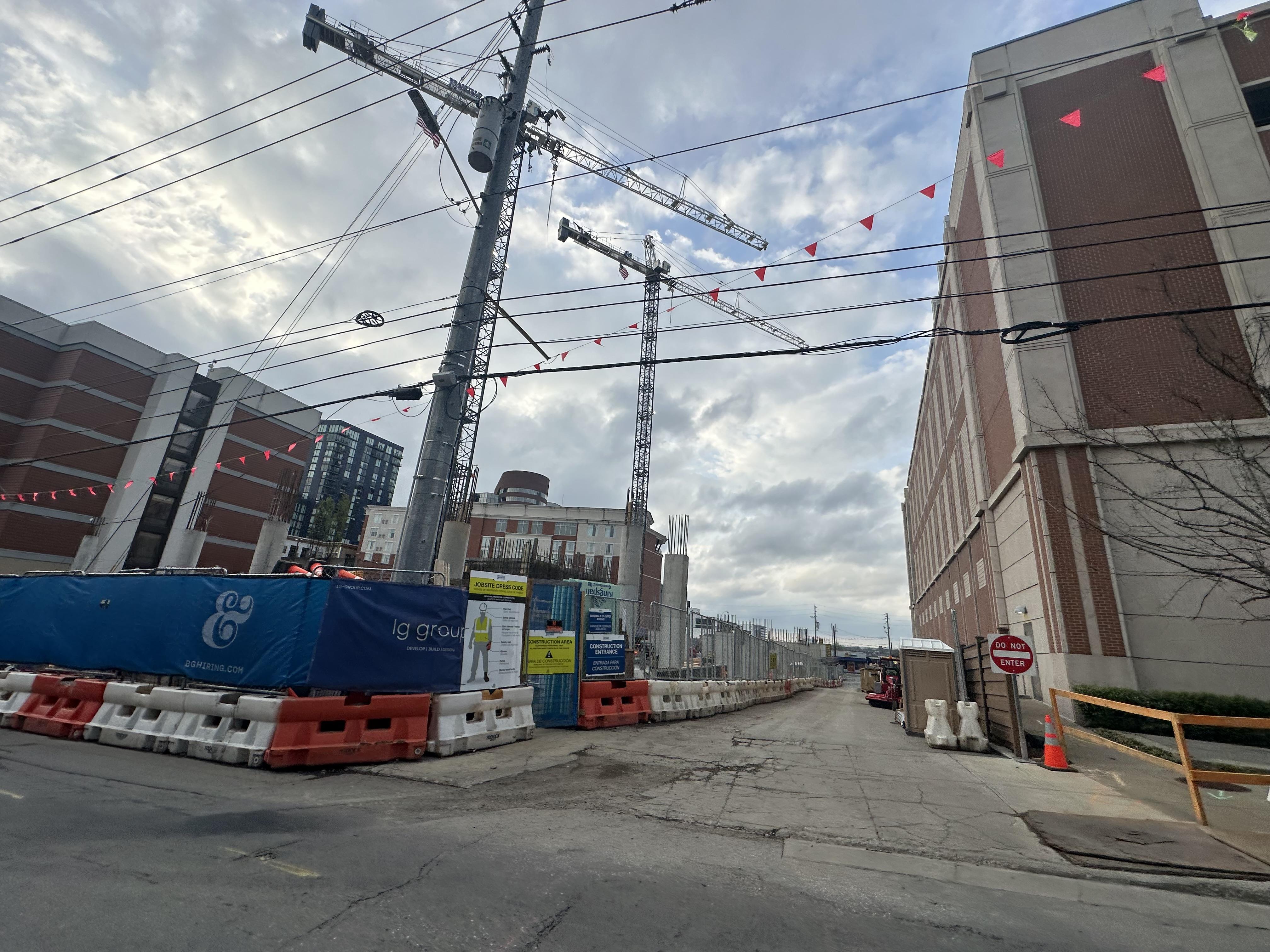 1711 Broadway/1740 Division (21 stories, 258', 396 units, 5,900 sq. ft ...