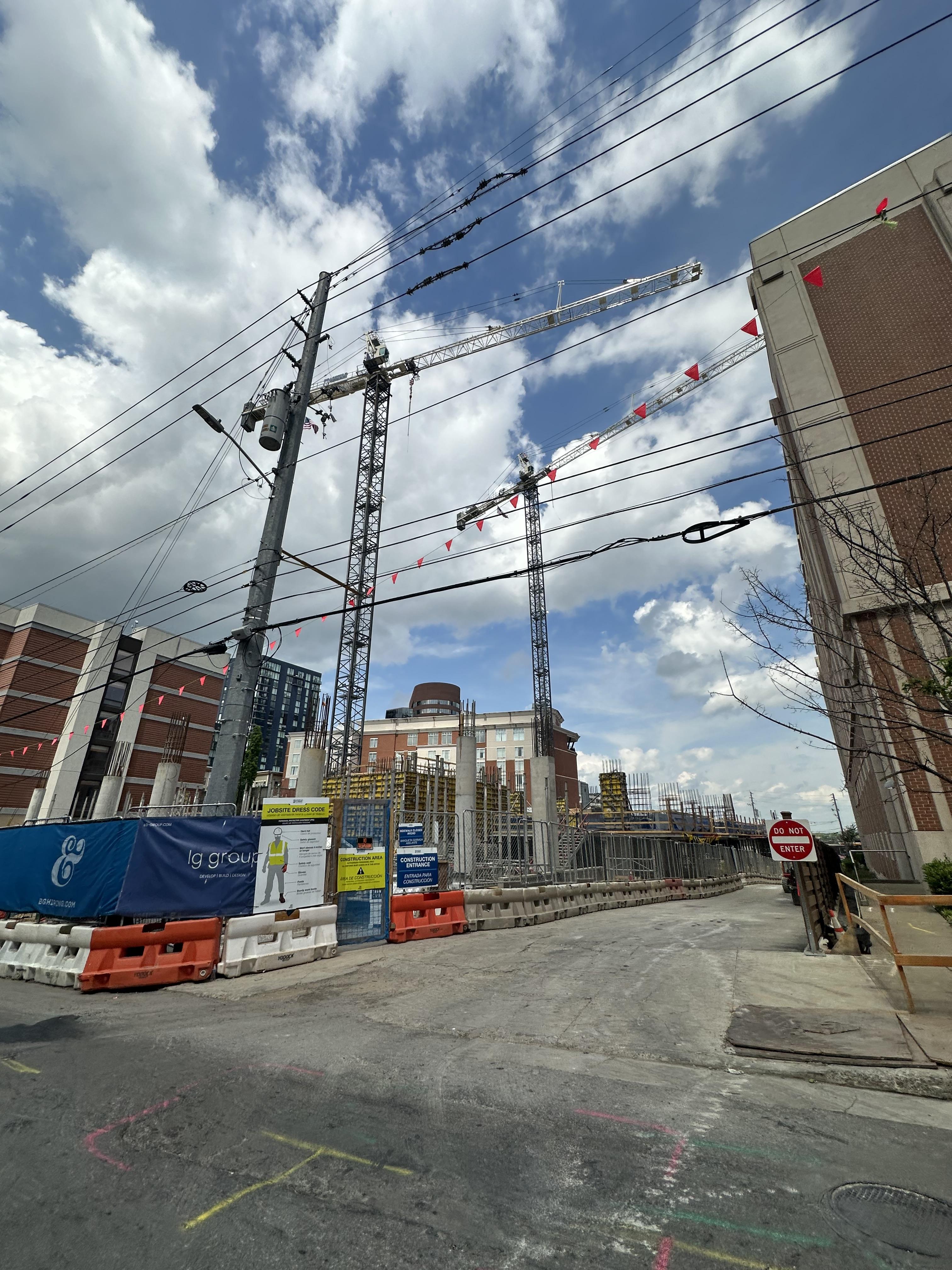 1711 Broadway/1740 Division (21 stories, 258', 396 units, 5,900 sq. ft ...
