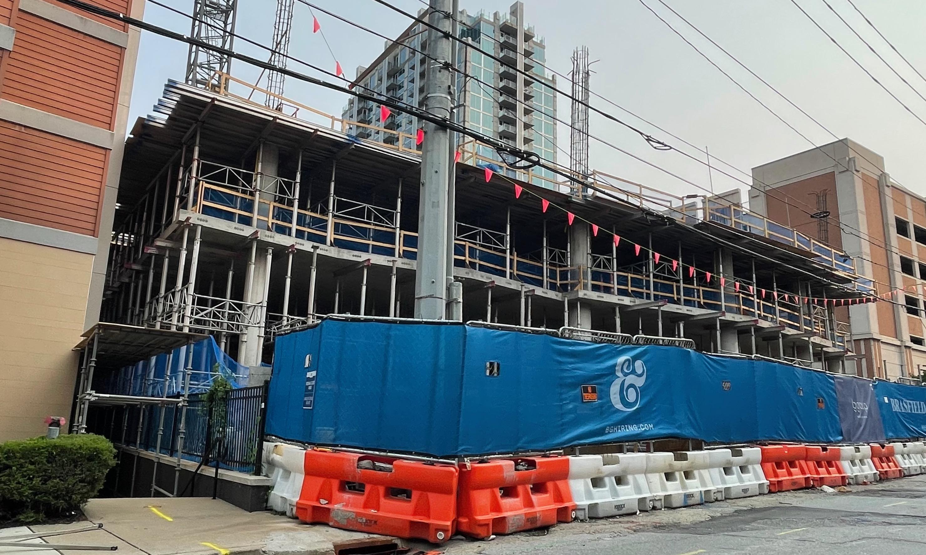 1711 Broadway/1740 Division (21 stories, 258', 396 units, 5,900 sq. ft ...