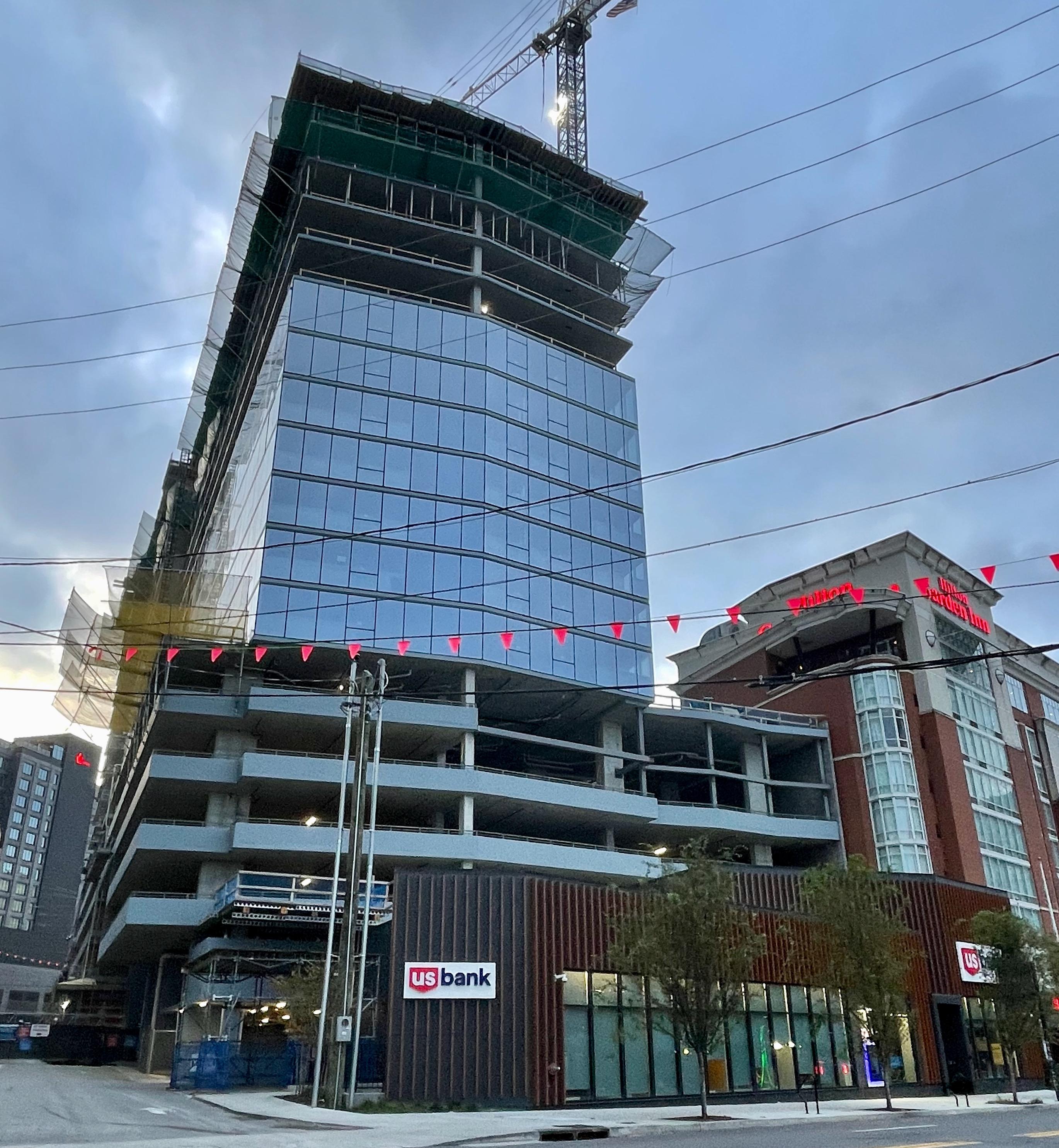 1711 Broadway/1740 Division (21 stories, 258', 396 units, 5,900 sq. ft ...