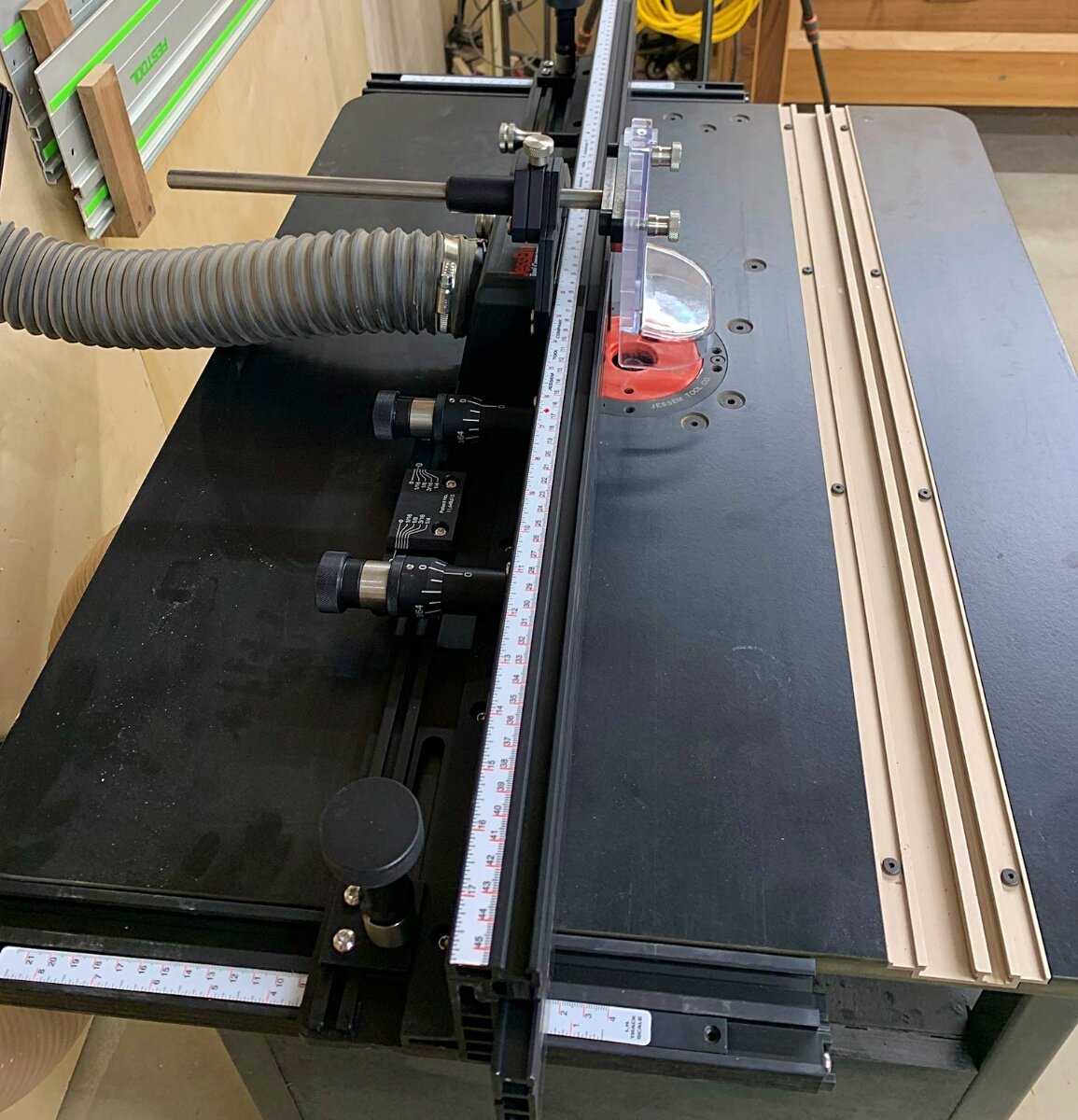 Jessem Router Fence - Shop Tools and Reviews - Kev's Woodworks