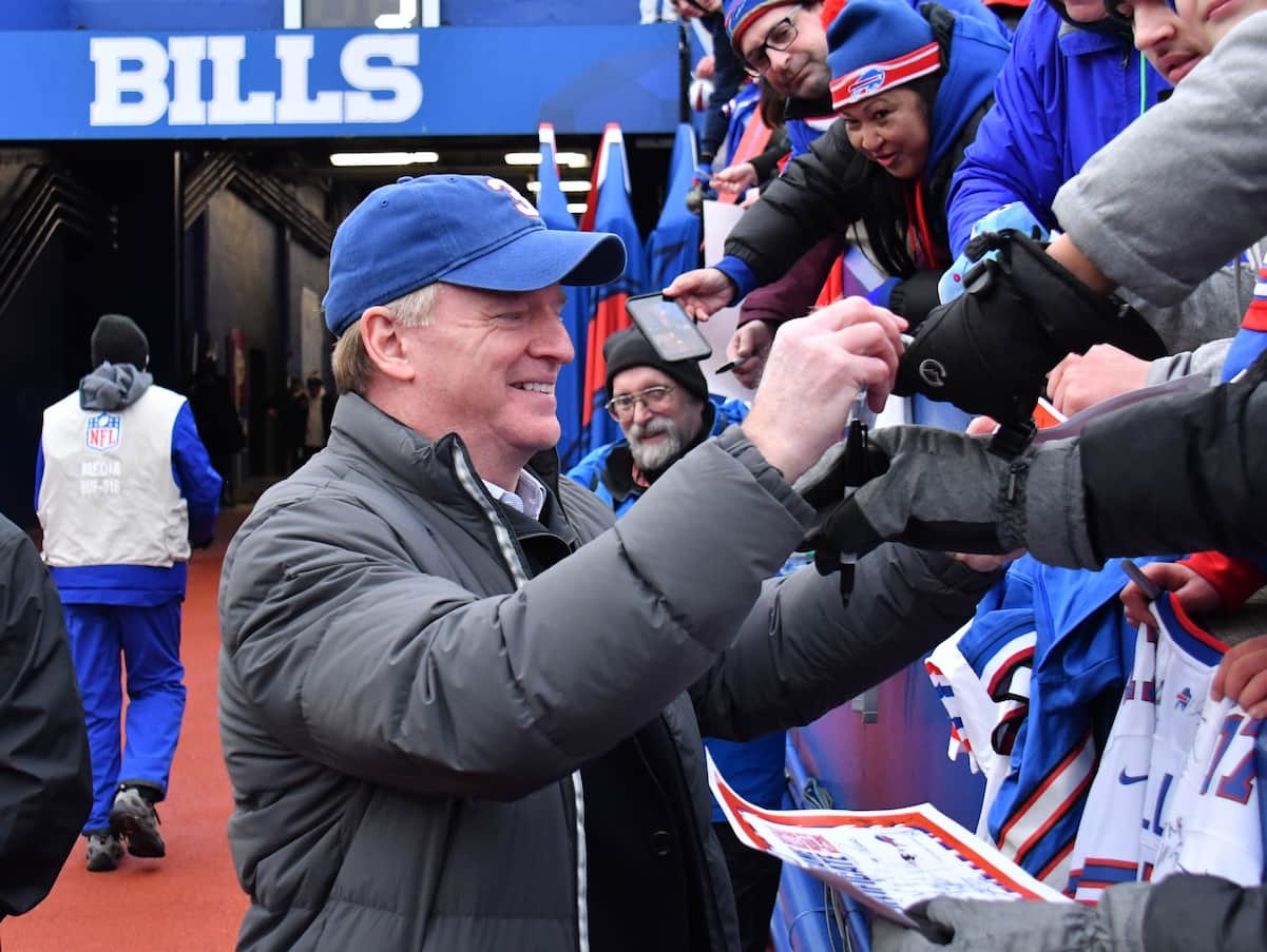 Roger Goodell signs autographs before the Patriots game at Highmark ...