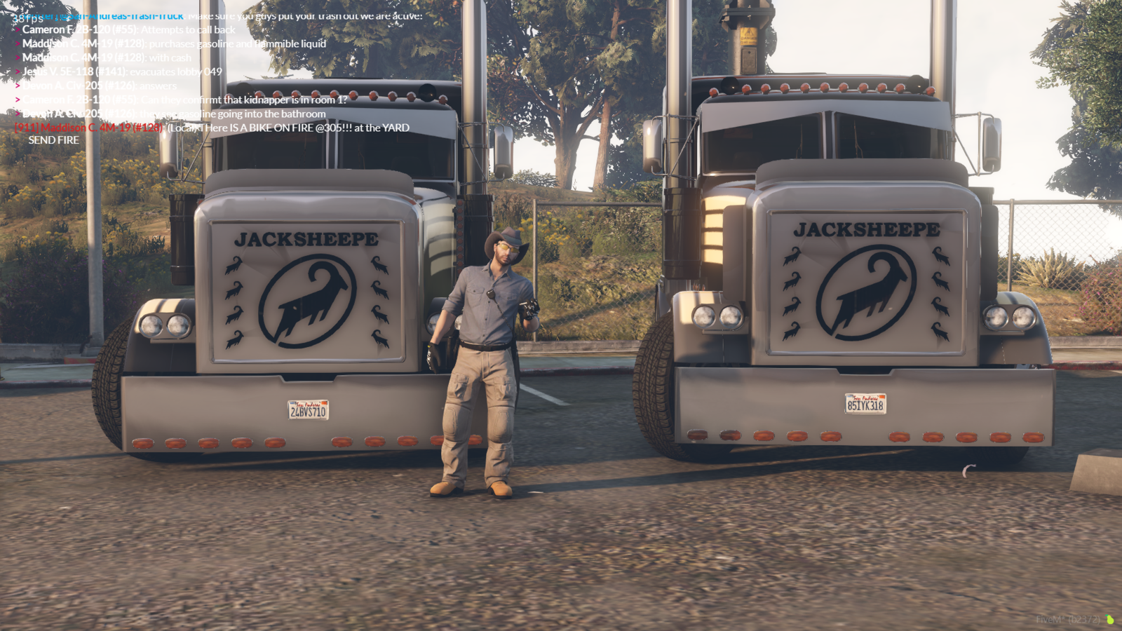 Matching Trucks - Civilian Gallery - Worldwide Roleplay
