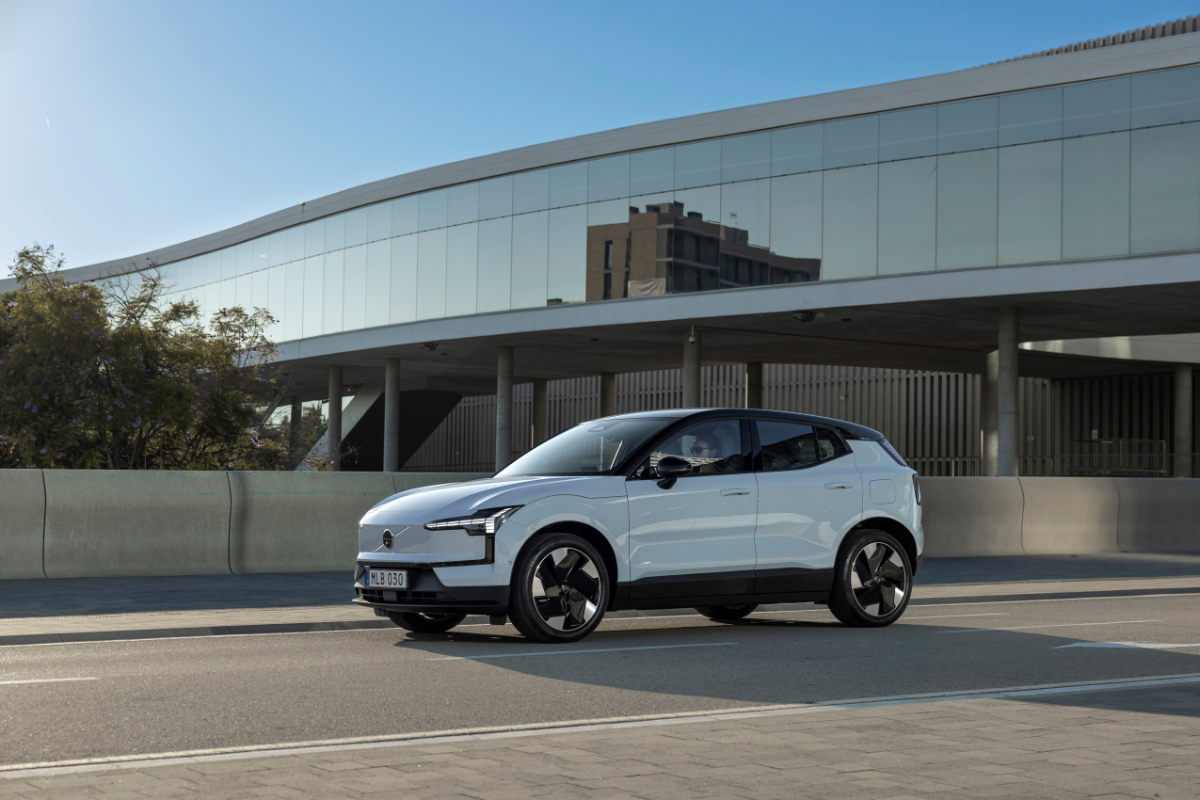 Is your Volvo EX30 affected? Software glitches prompt recall (update ...