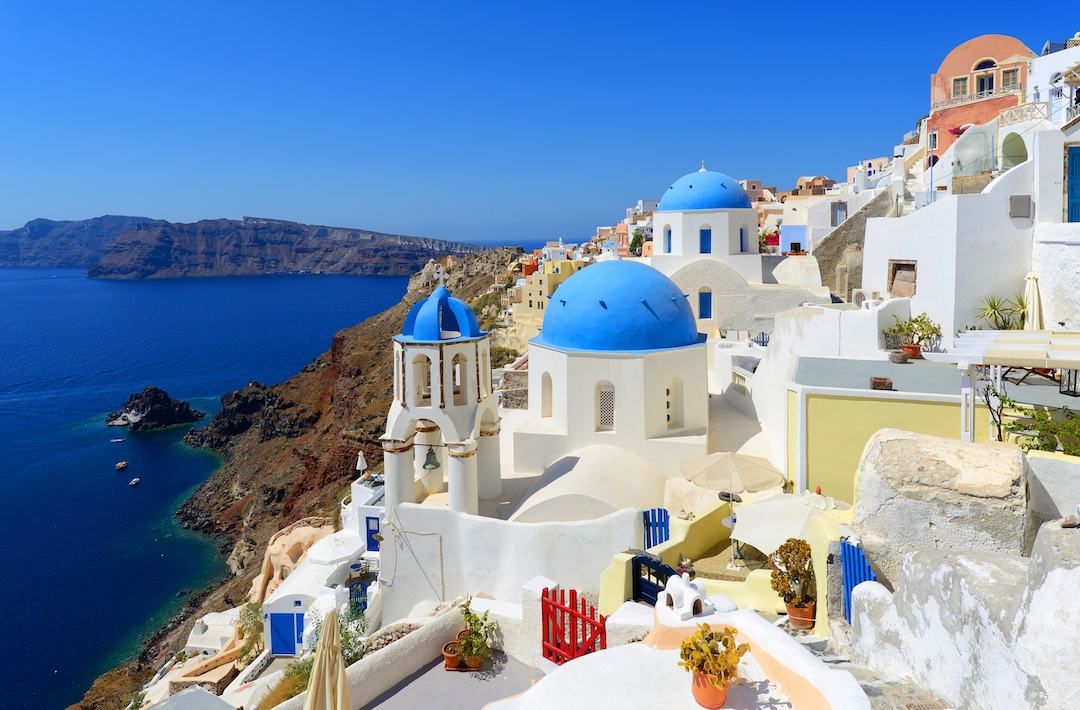 Santorini suffers more than 200 earthquakes in just 48 hours, prompting ...