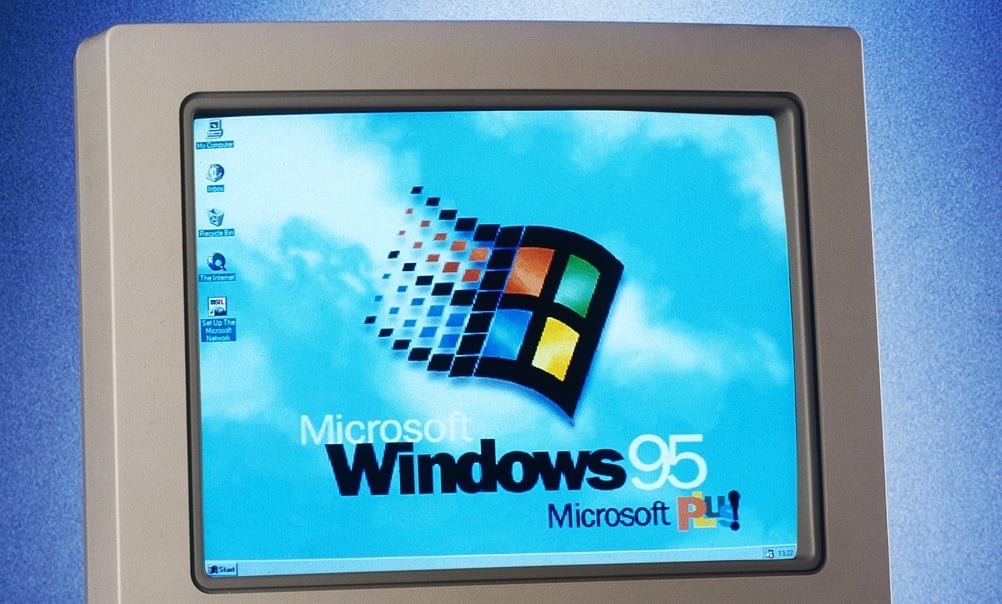 Microsoft Windows 95 startup chime and Minecraft soundtrack added to ...