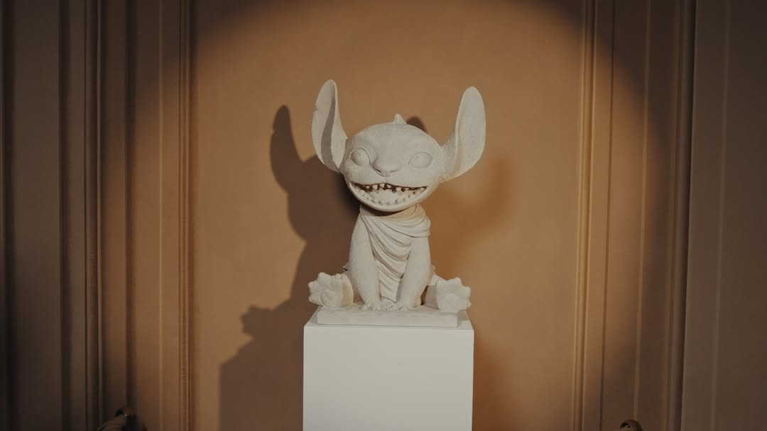 Stitch infiltrates Michelangelo 'David' museum, gets inspired and tries ...