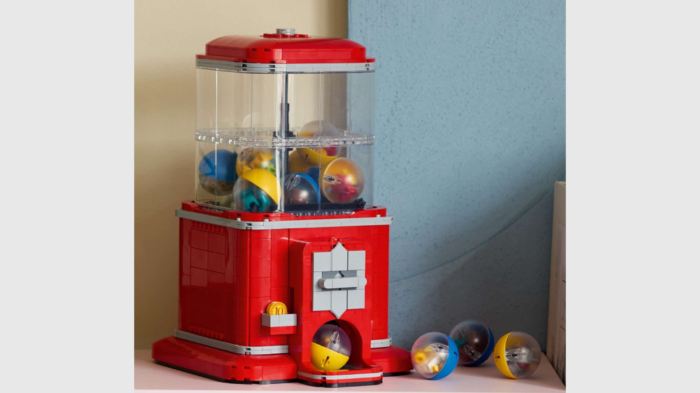 LEGO dispenses the fun with working Minifigure Vending Machine set ...