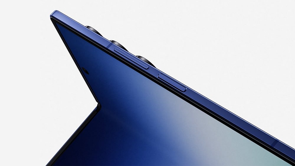 Samsung's Galaxy Z Fold 7 is so slim & smooth, people are using grip ...