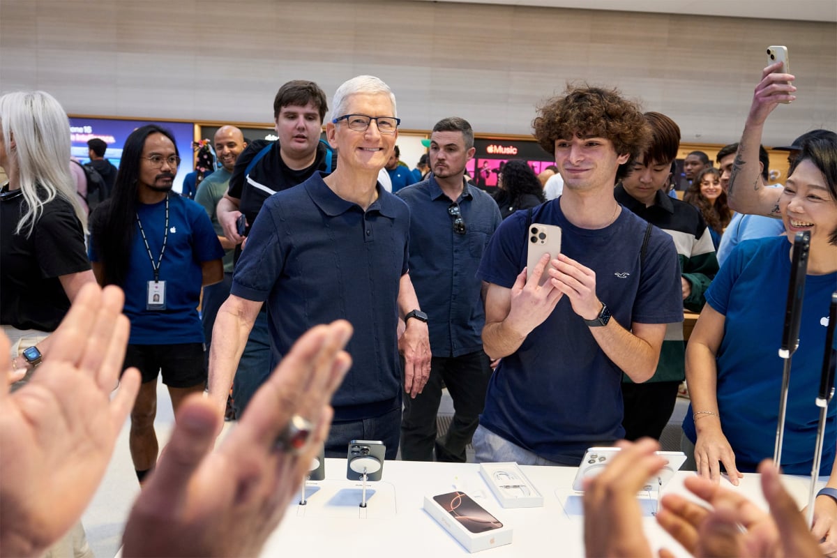 Apple steps up CEO succession focus as Tim Cook's retirement reportedly ...