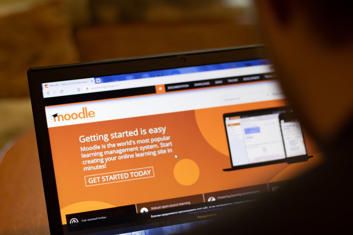 Is Moodle down? - Moodle down? - DesignTAXI Community: Creative ...