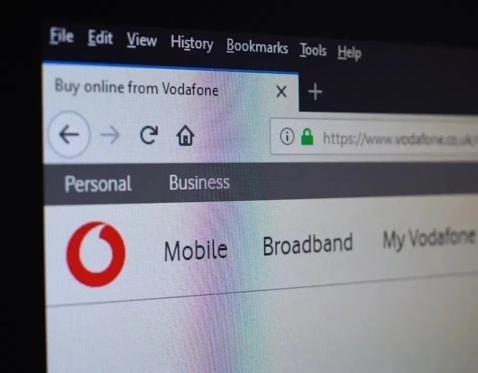Is Vodafone UK down? [December 4, 2025] - Vodafone down? - DesignTAXI ...