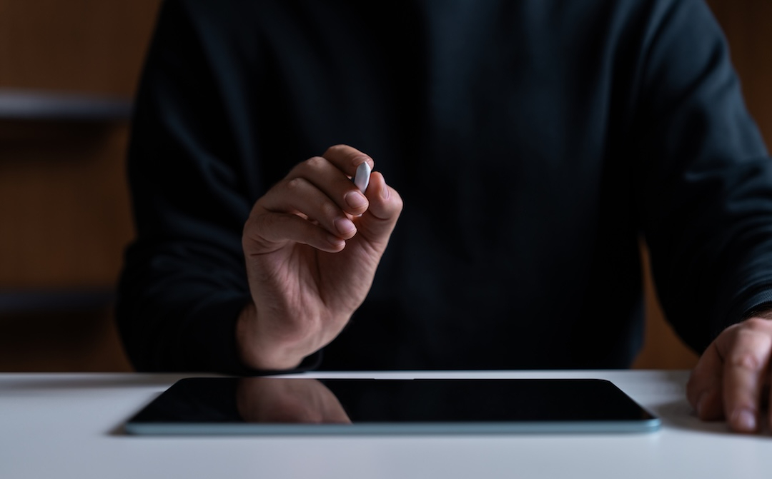 OpenAI & Jony Ive reportedly working on pen-like 'Gumdrop' device that ...