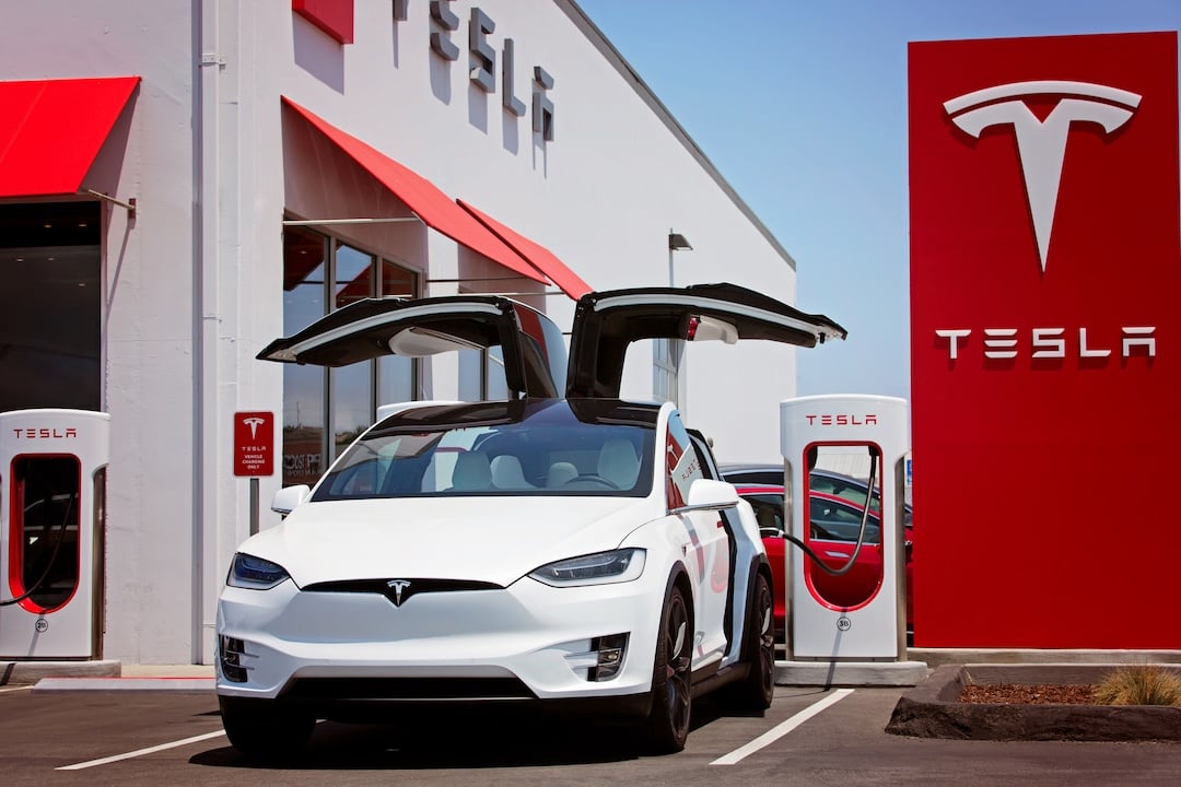 Tesla retires Models S & X, converting factory to build robots - Cars ...