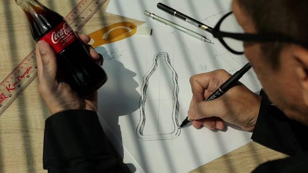 Coca-Cola serves up its famous bottle contours in the form of ...